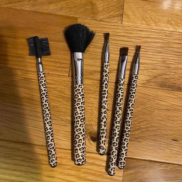 Makeup | Set Of Cheetah Print Make Up Brush Set | Poshmark